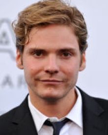 Daniel Bruhl: Age, Photos, Family, Biography, Movies, Wiki & Latest ...