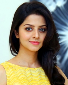 Vedhika: Age, Photos, Family, Biography, Movies, Wiki & Latest News ...