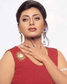 Priya Raman Biography, Wiki, DOB, Family, Profile, Movies, Photos ...