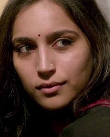 Zoya Hussain Biography, Wiki, DOB, Family, Profile, Movies, Photos - Filmibeat