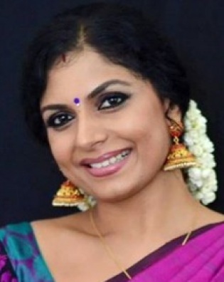 Serial Actress Asha Sarath Family Photo