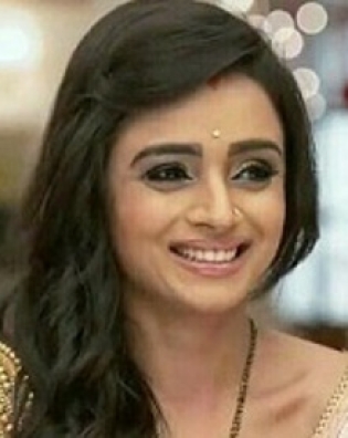 Parul Chauhan Biography