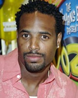 Shawn Wayans Hairstyle