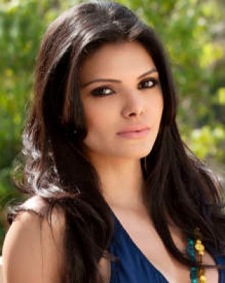 Sherlyn Chopra Twitter Official