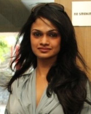 Suchitra Singer Husband Karthik Kumar