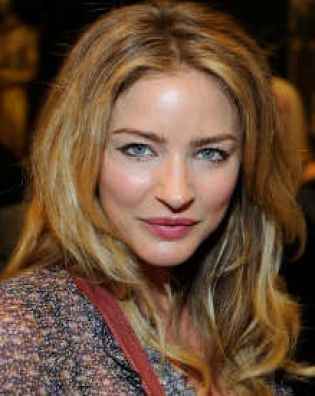 Tabrett Bethell Wallpaper