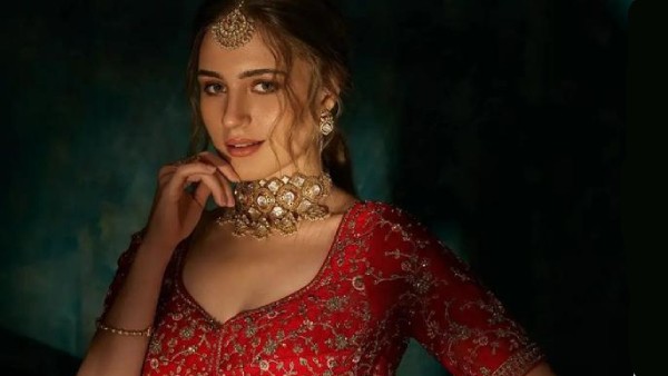 From Siddhi Idnani, Krithi Shetty To Mrunal Thakur: Actresses Who Made ...