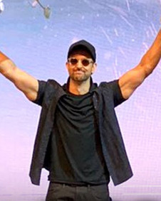 War 2 Story, War 2 Hindi Movie Story, Preview, Synopsis - FilmiBeat