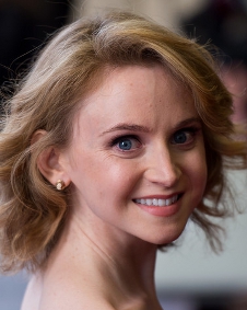 Jenn Murray Biography, Life Story, Career, Awards & Achievements ...