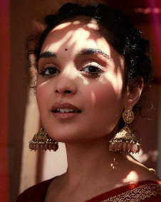 Kashish Khan: Age, Photos, Family, Biography, Movies, Wiki & Latest ...