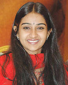 Laya: Age, Photos, Family, Biography, Movies, Wiki & Latest News ...