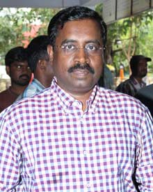 மைக்கல் ராயப்பன் ரசிகர் புகைப்படங்கள் | Michael Rayappan Fan Photos ...