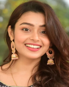 Mokksha Upcoming Movies, Age, New Movie, Birthday Date, Height In Feet ...