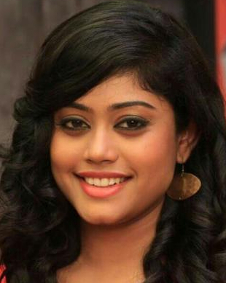 Parampara Thakur: Age, Photos, Family, Biography, Movies, Wiki & Latest ...