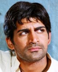 राहुल सिंह जीवनी | Rahul Singh Biography in Hindi - Filmibeat Hindi