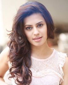 Ranya: Age, Photos, Family, Biography, Movies, Wiki & Latest News ...