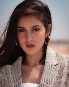 Sakshi Vaidya: Age, Photos, Family, Biography, Movies, Wiki & Latest ...