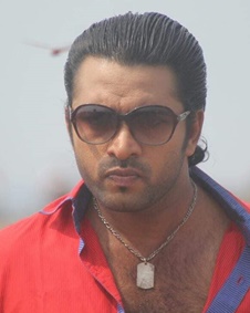 Shanavas Shanu: Age, Photos, Family, Biography, Movies, Wiki & Latest ...