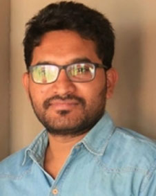 సురేష్ బొబ్బిలి (Suresh Bobbili): సినిమాలు, వయస్సు, బయోగ్రఫీ, ఫోటోలు ...