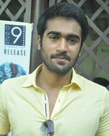 தமன் குமார் பயோடேட்டா | Thaman Kumar Biography in Tamil - Filmibeat Tamil