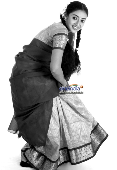 Nivathia Photos: Latest HD Images, Pictures, Stills & Pics - FilmiBeat