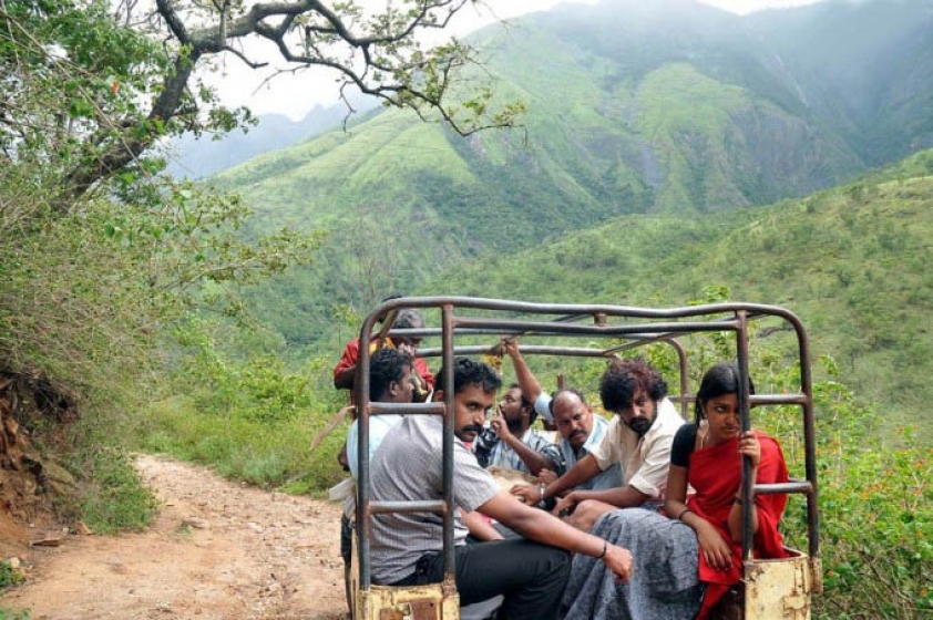 Mynaa Photos: HD Images, Pictures, Stills, First Look Posters of Mynaa ...