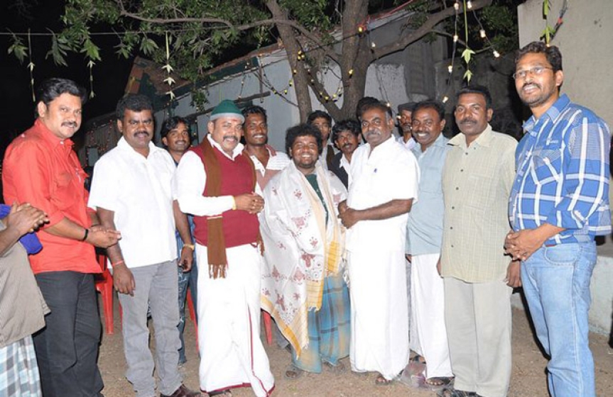 Appukutty Felicitated At Mannaru Movie Set Photos - FilmiBeat