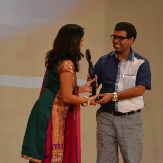 Devi Ajith Media Business Art Awards 2013 Photos - FilmiBeat