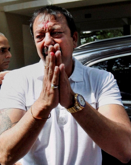 Sanjay Dutt Convicted In 1993 Mumbai Blast Case Photos Filmibeat