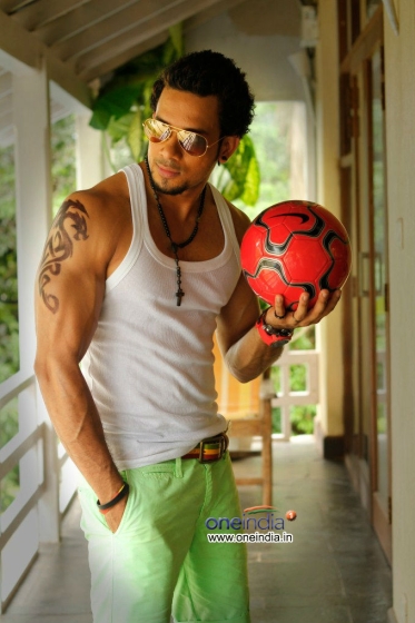 Bharath Actor Six Pack