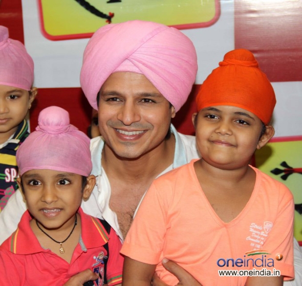 Promotion of TV show Raavi at BIG FM Photos - FilmiBeat