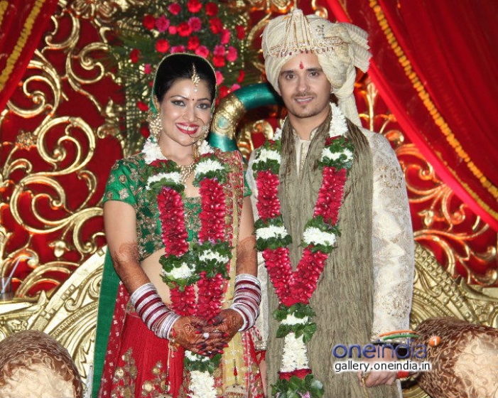 Amita Pathak and Raghav Sachar Wedding Photos - FilmiBeat