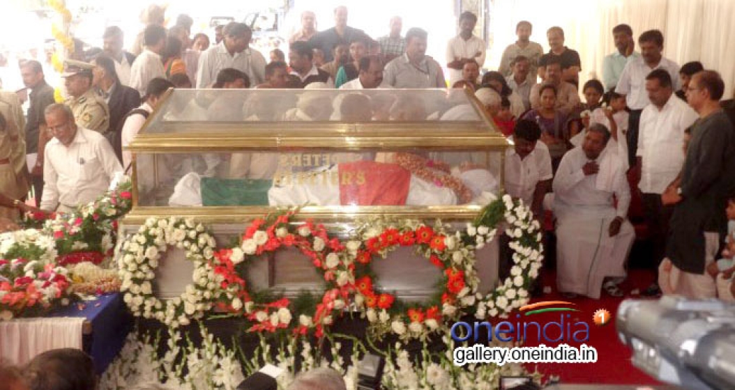 Dr. U. R. Ananthamurthy (1932 - 2014) Photos - FilmiBeat