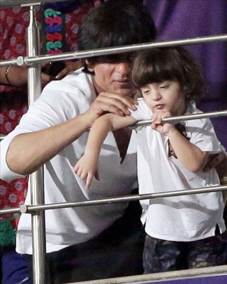 Shahrukh Khan's Cutest Baby AbRam Pictures Photos - FilmiBeat