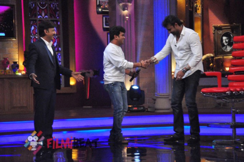 Darshan At Weekend With Ramesh Photos - FilmiBeat