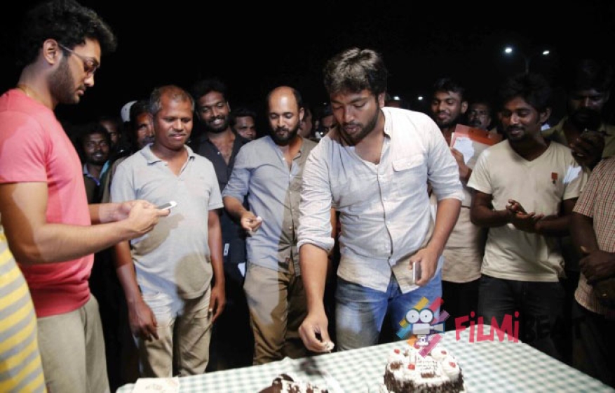Actor Kalaiarasan Birthday Celebration With Pattinapakkam Team At ...