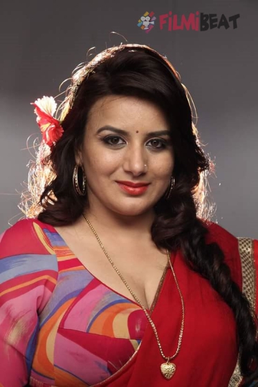 Pooja Gandhi Photos: Latest HD Images, Pictures, Stills & Pics - FilmiBeat