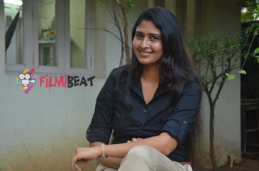 Kathal Agathi Movie Team Interview Photos - FilmiBeat