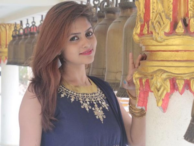 Pragya Photos: Latest HD Images, Pictures, Stills & Pics - FilmiBeat