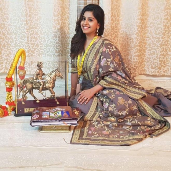 Anushree (Anchor) Photos [HD]: Latest Images, Pictures, Stills of ...