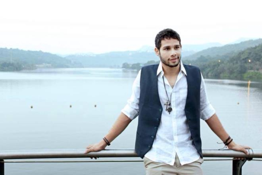 Siddhant Chaturvedi Photos: Latest HD Images, Pictures, Stills & Pics ...