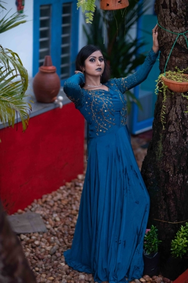 Nazreen Photos: Latest HD Images, Pictures, Stills & Pics - FilmiBeat