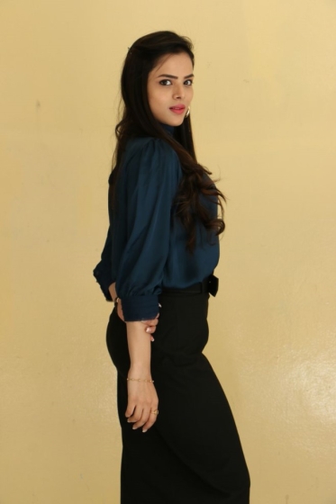 Kriti Garg Photos: Latest HD Images, Pictures, Stills & Pics - FilmiBeat