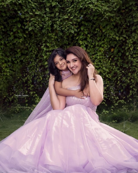 அன்பு மகளுடன் ஸ்ரீதேவி விஜயகுமாரின் க்யூட் ஃபோட்டோஷுட் | Actress ...