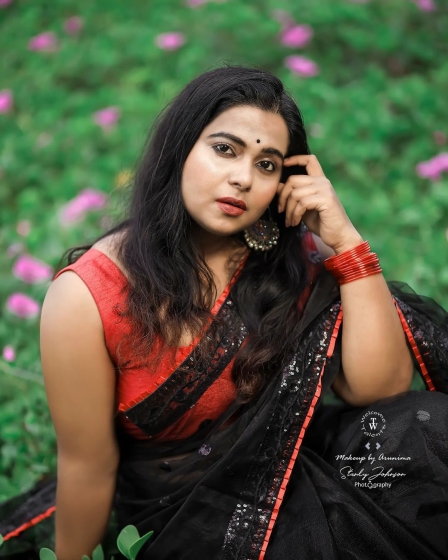 Mollywood Actress Fara Shibla New Stunning Look In Saree | സാരിയിൽ അതീവ ...