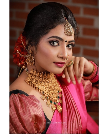 Serial Actress Anshitha Akbarsha New Stunning Bridal Look ...