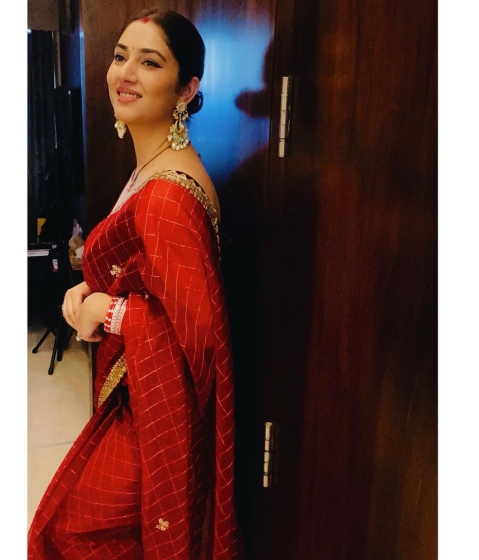Disha Parmar’s Saree Pictures Will Make You Fall In Love With Her ...