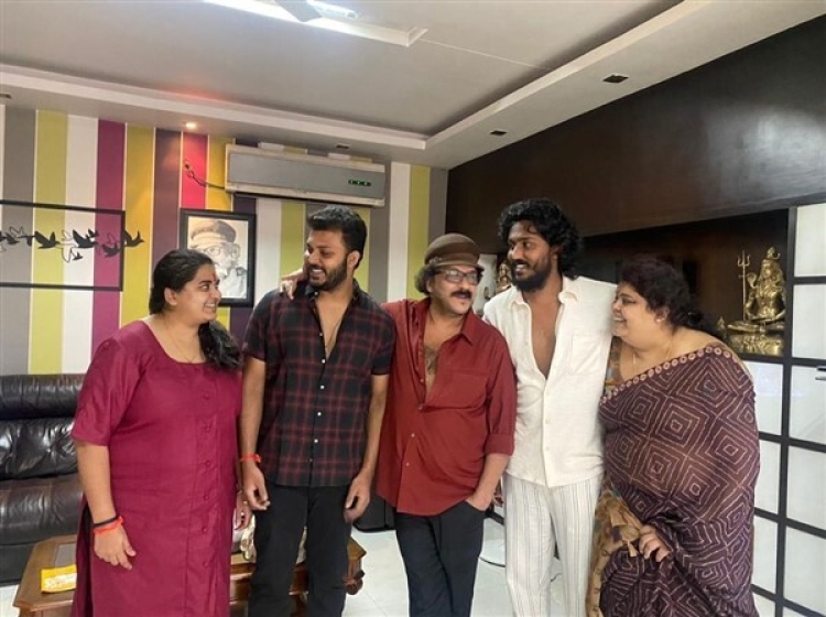 Manoranjan Ravichandran (Manu) Rare Unseen And Family Photos