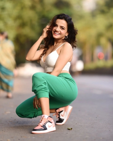 Ayra Sharma Photos: Latest HD Images, Pictures, Stills & Pics - FilmiBeat