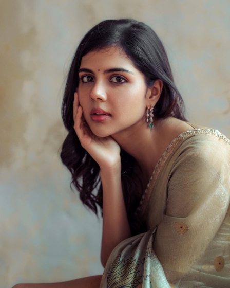 அழகிய பூந்தளிர்.. கல்யாணி பிரியதர்ஷனை வர்ணிக்கும் ரசிகர்கள்! | Actress ...